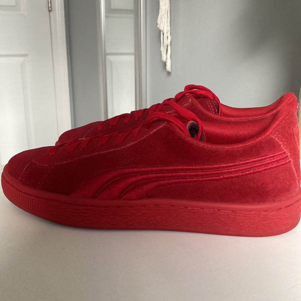 Red Suede Puma Sneakers - Gem
